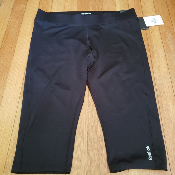 Reebok | Pants & Jumpsuits | Reebok Tight Fit Compression Crop Xl Black ...